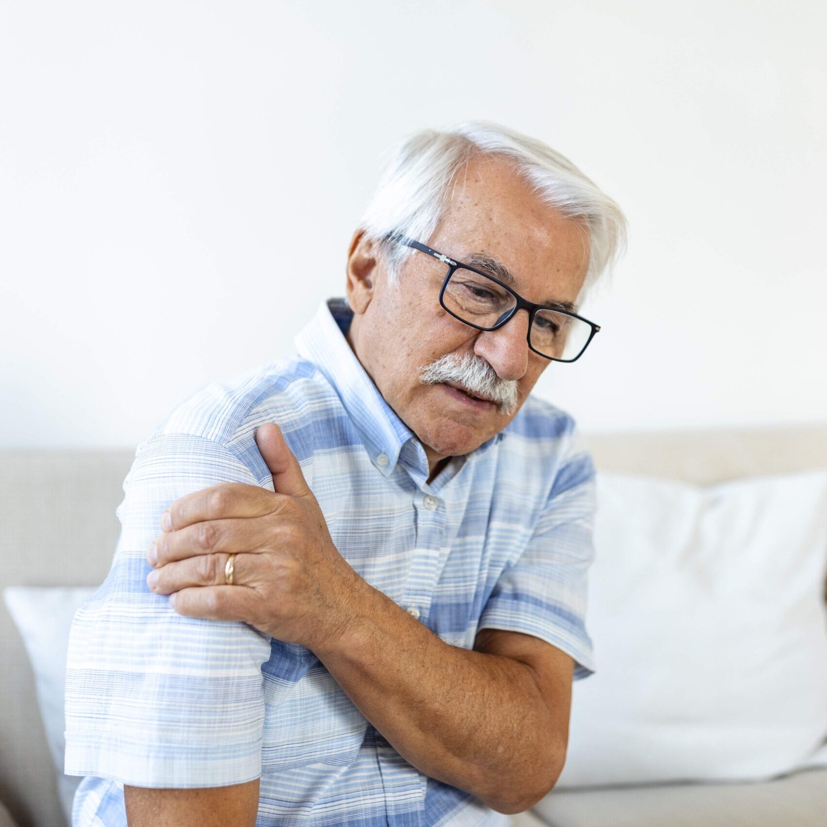 SHOULDER & ARM INJURIES – Physio & Sole Clinic